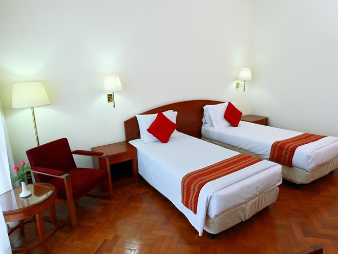 Inya Lake Hotel Yangon - Myanmar Tours