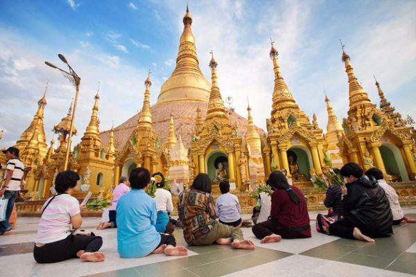 The Dos & Don’ts in Daily Life of Burmese People - Myanmar Tours