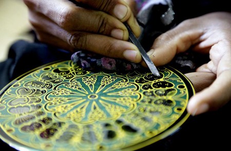 Myanmar Traditional Arts " Ten Flowers" - Myanmar Tours