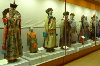 National Museum of Myanmar - Myanmar Tours