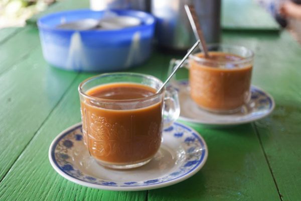 How to Enjoy Myanmar Tea - Myanmar Tours